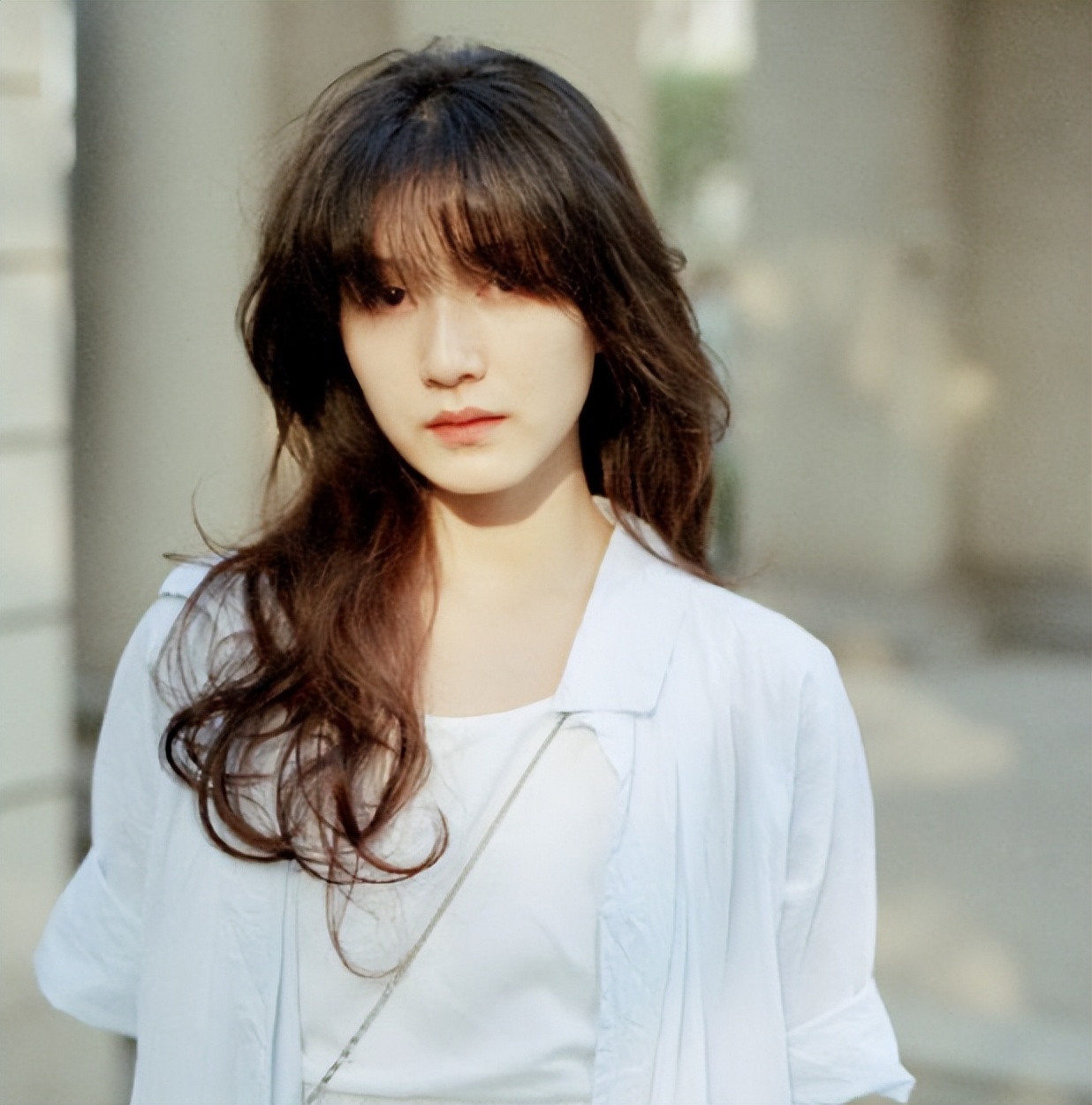 Ruan Ju posted beautiful photos of the lawn in France, but Chen Sicheng ...