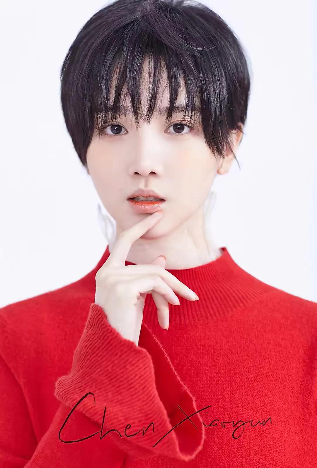 Chen Xiaoyun's soft and soft temperament penetrates into the bone ...