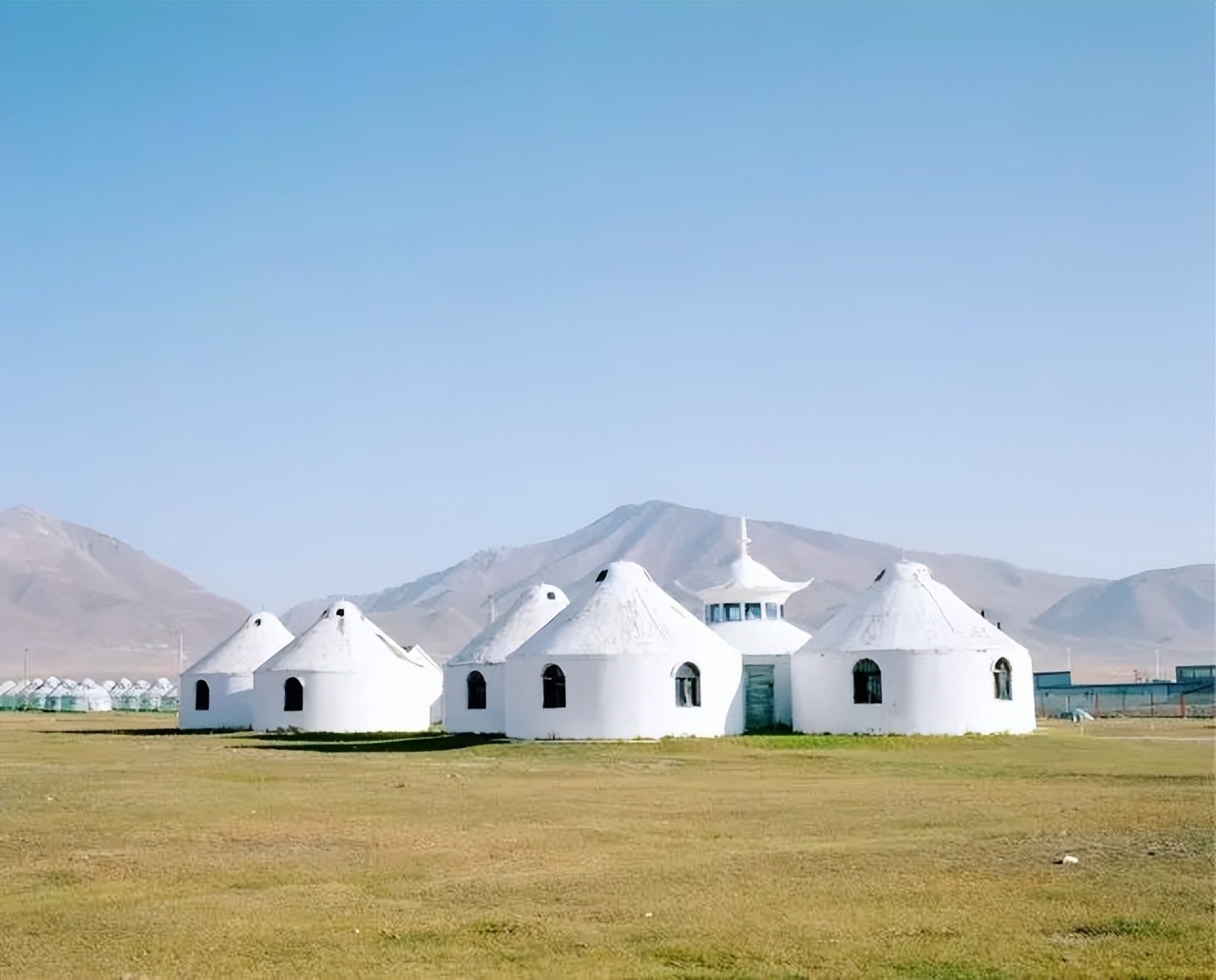 "Live with water and grass", from the development of yurt architecture ...