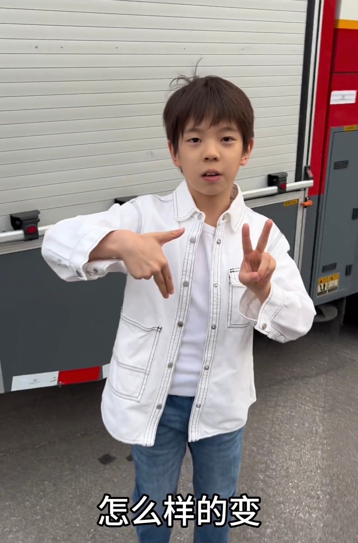 Huo Siyan posted a recent photo of huh, huh, it seems to be an adenoid ...