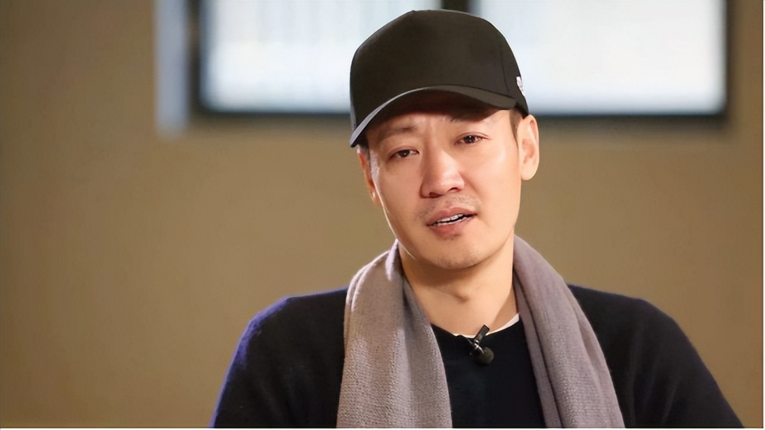 It turns out that the supporting role can really crush the protagonist ...