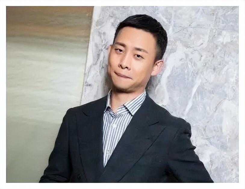 Zhang Yi: From a passer-by to a star-studded actor, how did he achieve ...