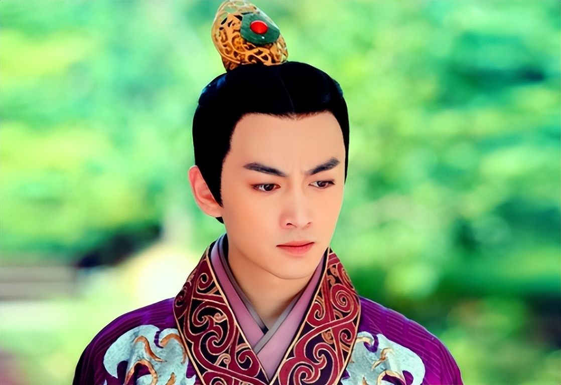 In the past, there was a slave of the Huo family, whose surname was ...