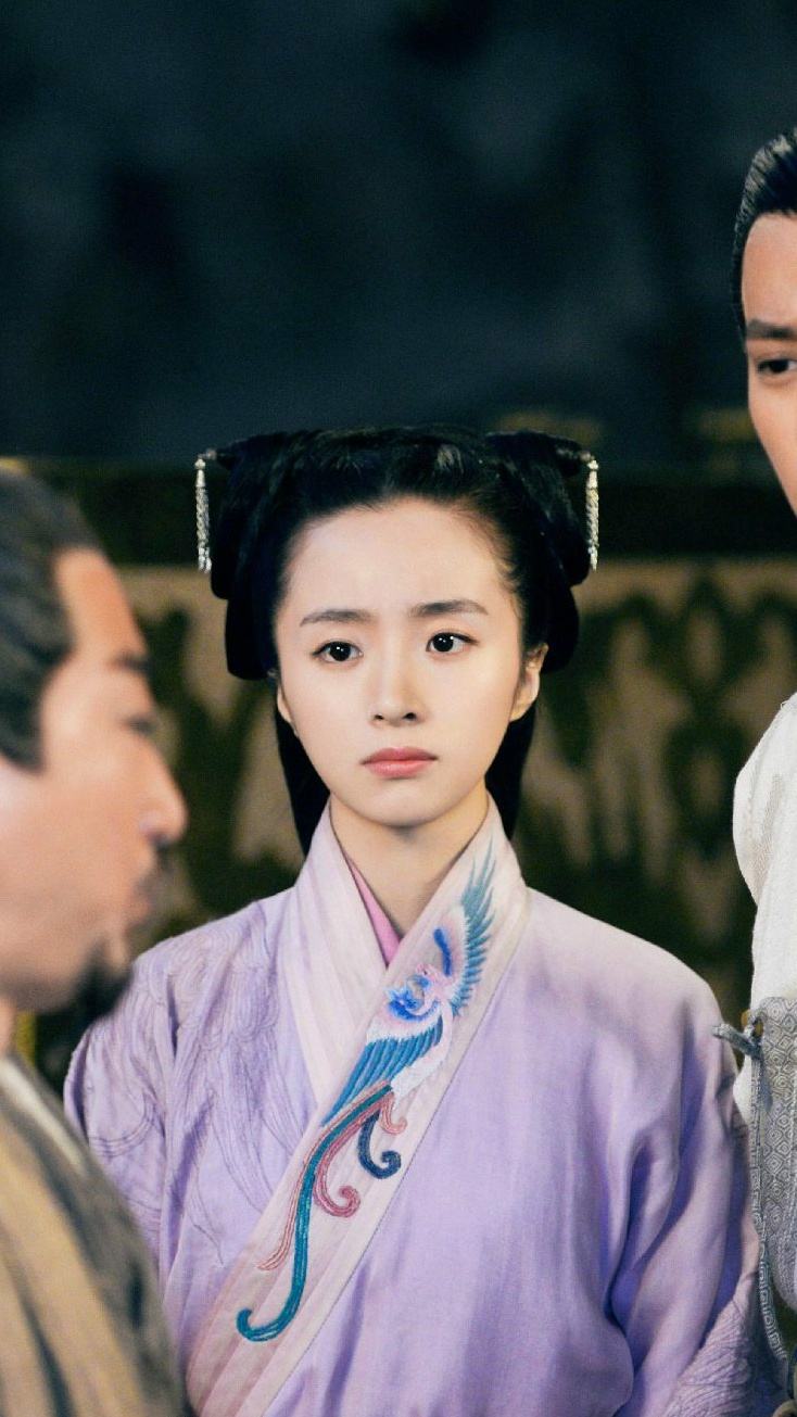 No acting skills, only staring eyes, no aura, why did these six ...