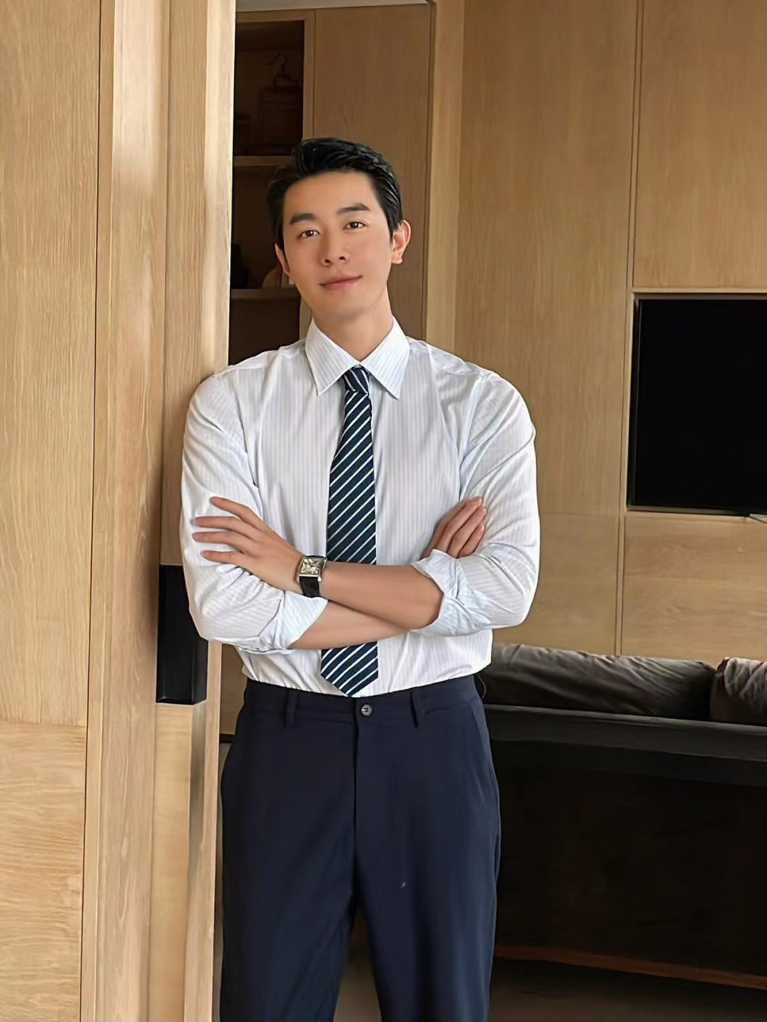 Super handsome uncle model, more flavorful as he gets older!Come and ...