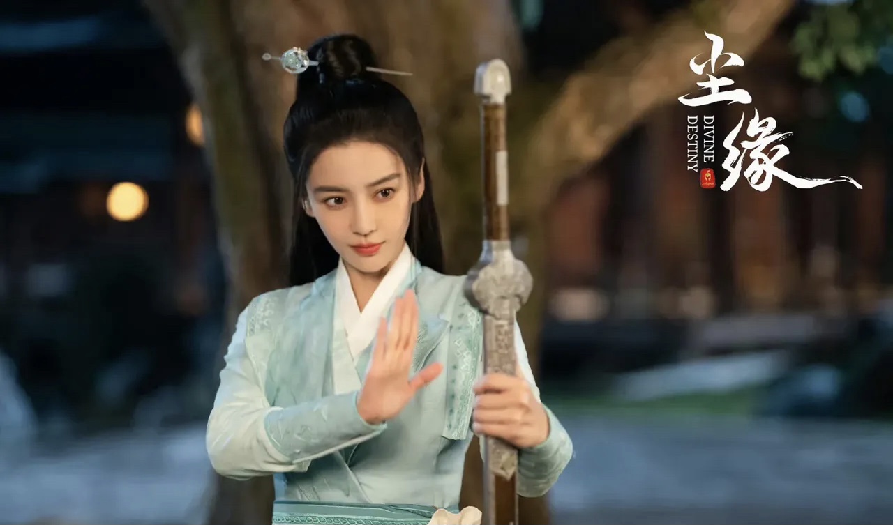 Xiao Zhan's "Jade Bone" hits the top of the line, and Yang Ying's "Dust ...