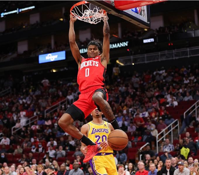 Portwood has both things to do, the thorn head attribute is really hard ...