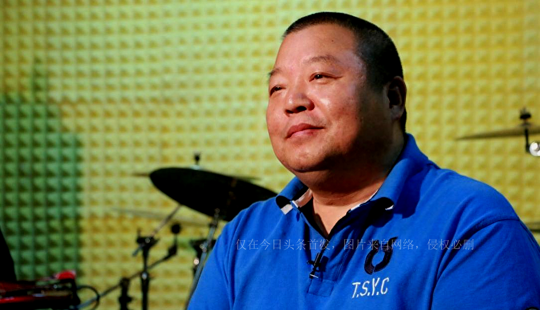 Who is Zang Tianshuo? He couldn't start Jackie Chan's concert without even saying a word, and ...