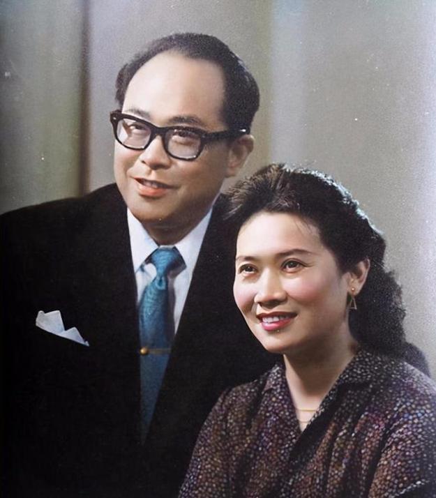 "Oriental Nightingale" Zhu Fengbo: He fell in love with his teacher for ...