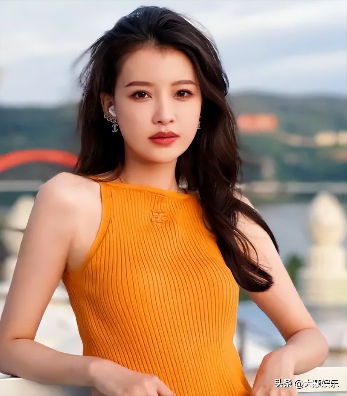 After Sun Yi's divorce, her career has become more and more exciting, and now her coffee ...