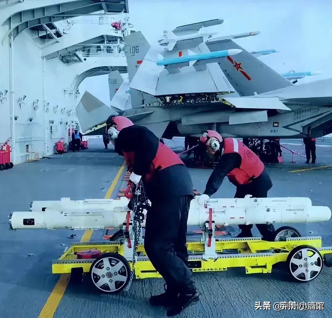 Is the captain of an aircraft carrier the supreme commander of the ...