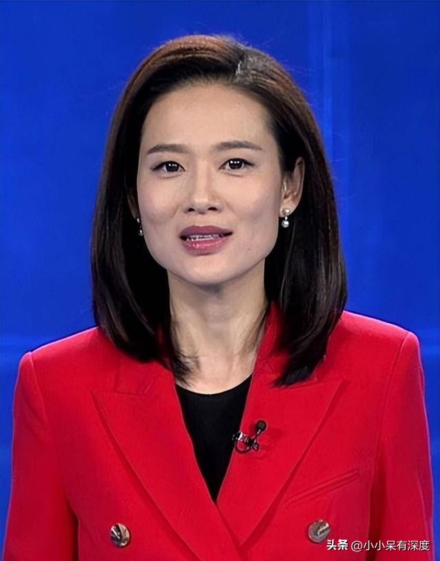 On CCTV's financial channel, the most temperamental host is Li Yufei ...