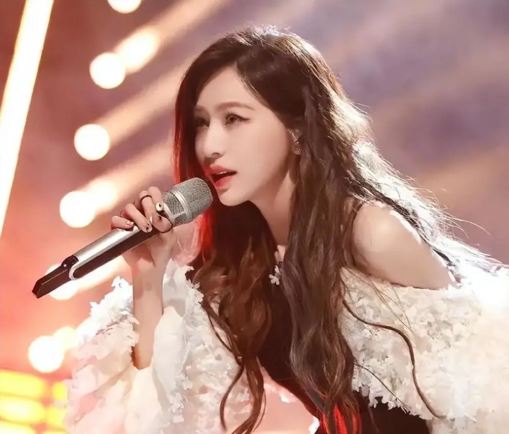 The 41-year-old Wang Xinling is still sweet, and the short-lived ...