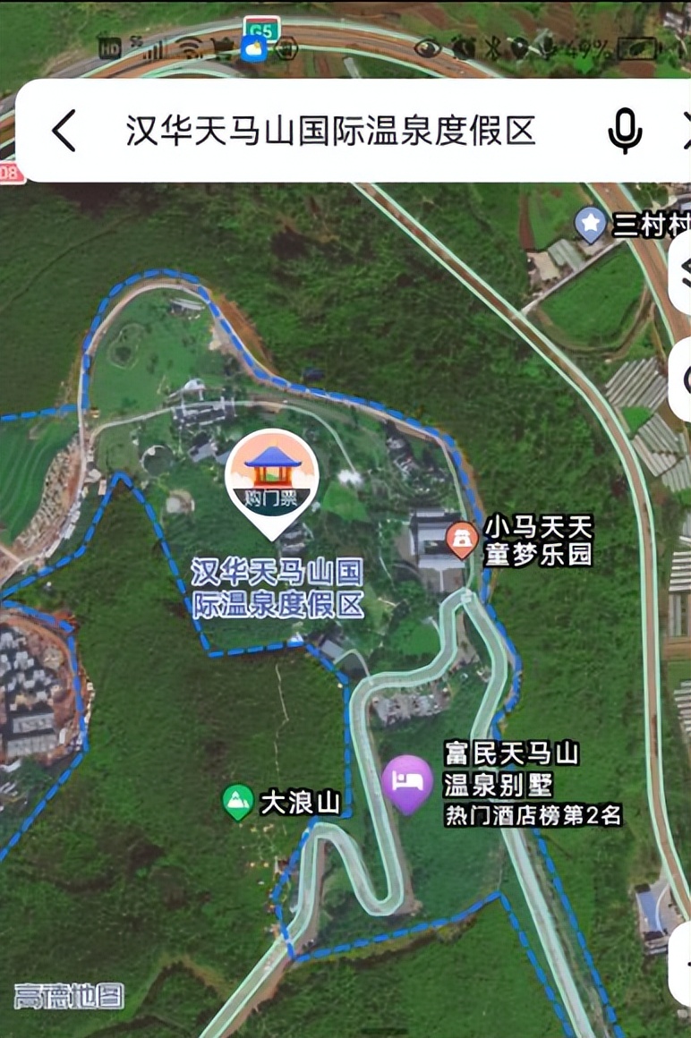 Away from the hustle and bustle of the world, eat, drink, play and ...