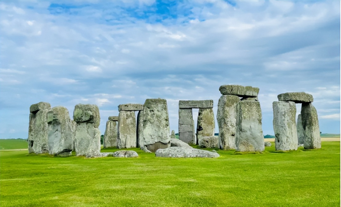 The Mystery of the Mysterious Monument: Unraveling the Mystery of ...