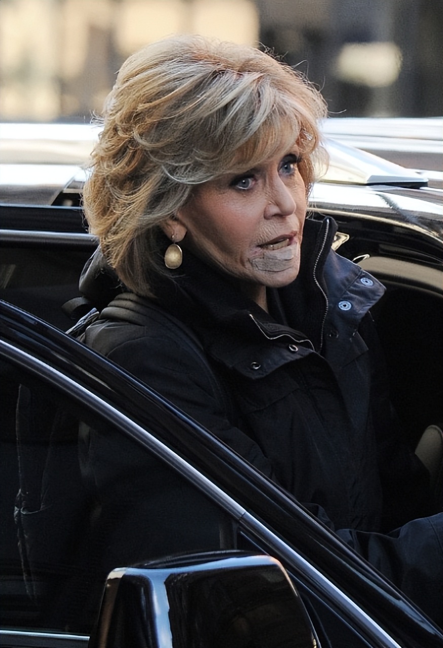 How is the most beautiful star in America, Jane Fonda, now? - iMedia