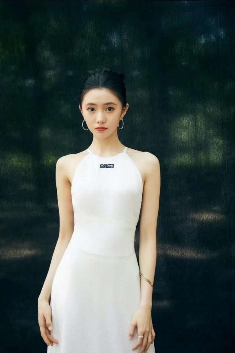 Liu Haocun is pure and pleasant - iNEWS