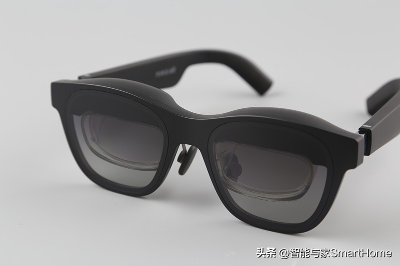 Virtual makes reality "stronger" Nreal Air AR glasses experience - iMedia