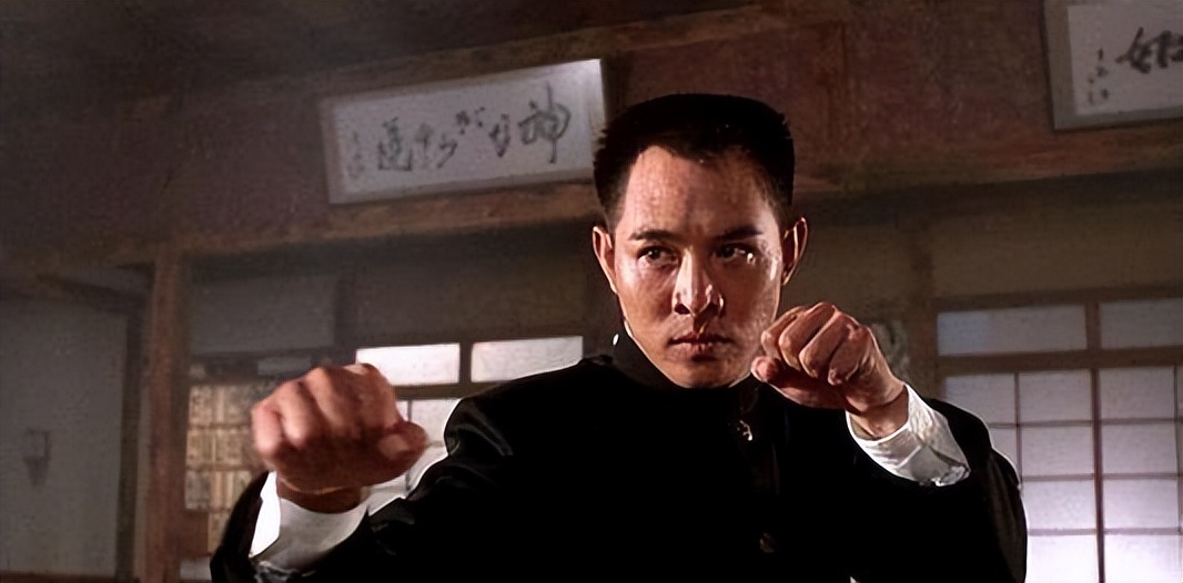 In 1983, Jet Li wrote a letter to Deng Gong. Deng Gong wrote three ...