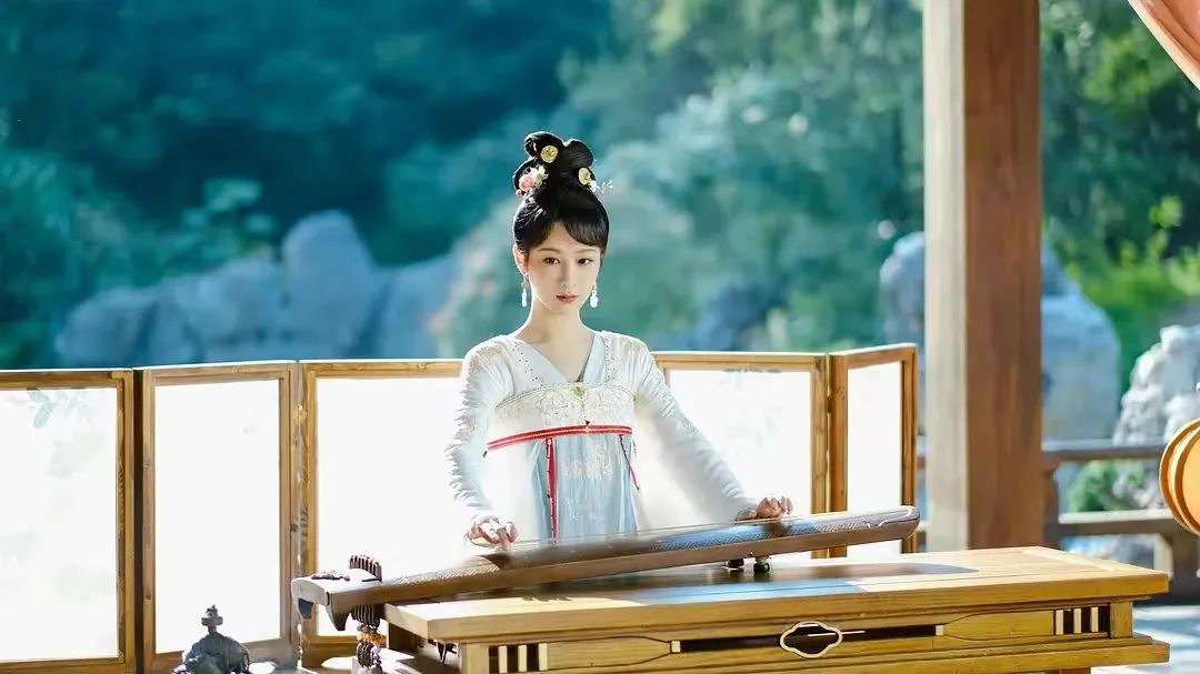 Finally exploded! 27-year-old "Xiao Lin Qingxia" replaces Zhao Lusi ...