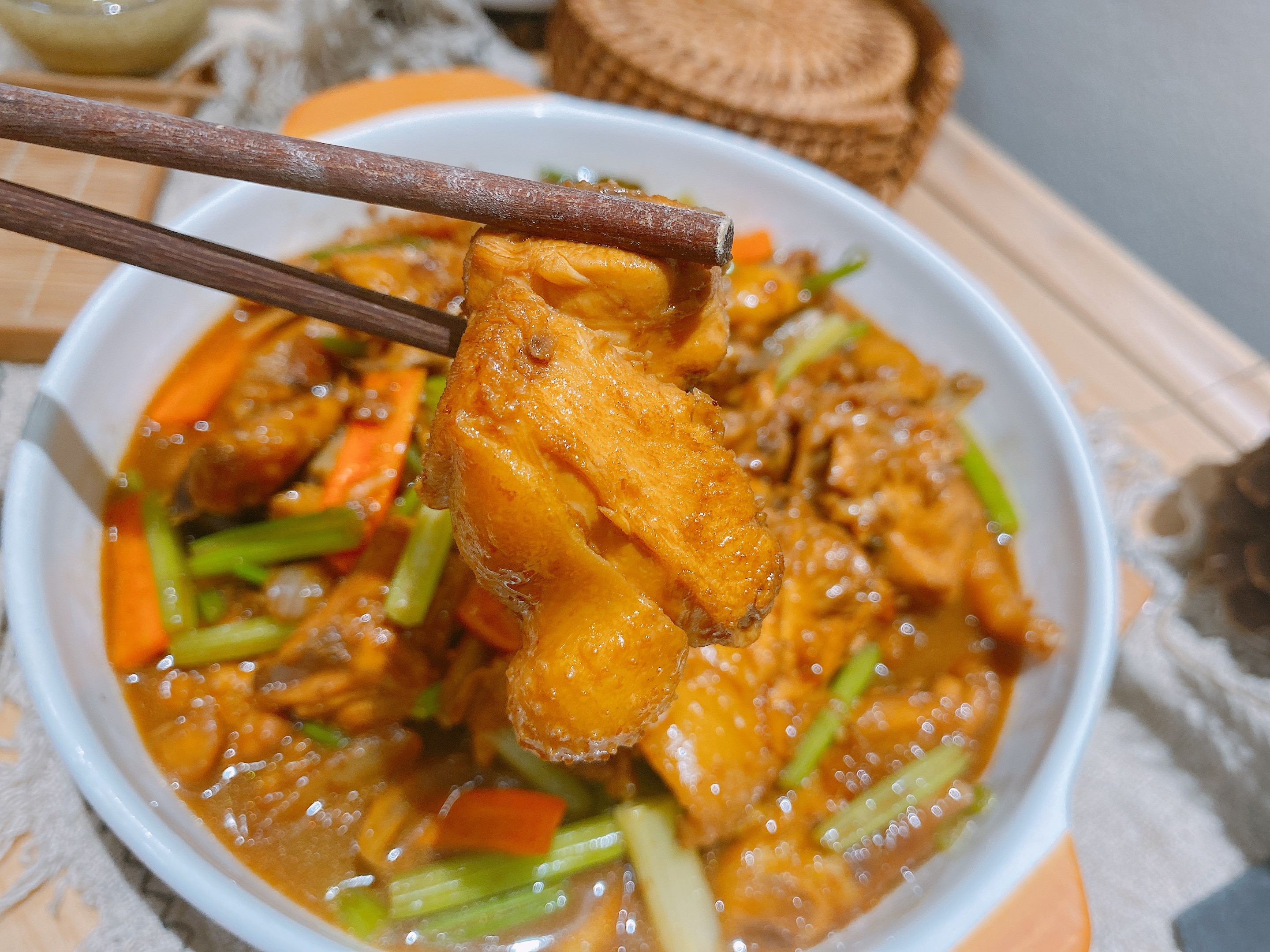 When frying chicken, don't blanch the water, keep these 3 steps in mind ...