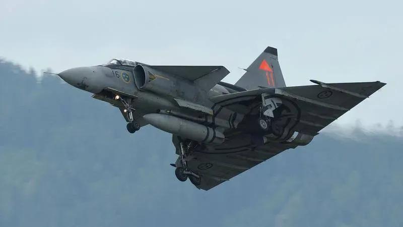 The Evolution Tour of India's LCA Combat Power Mobile Layout - iNEWS