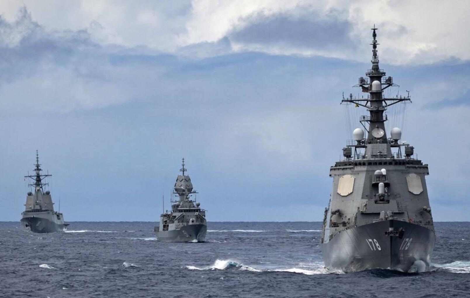 a! A large number of Chinese warships go to the door of the United ...