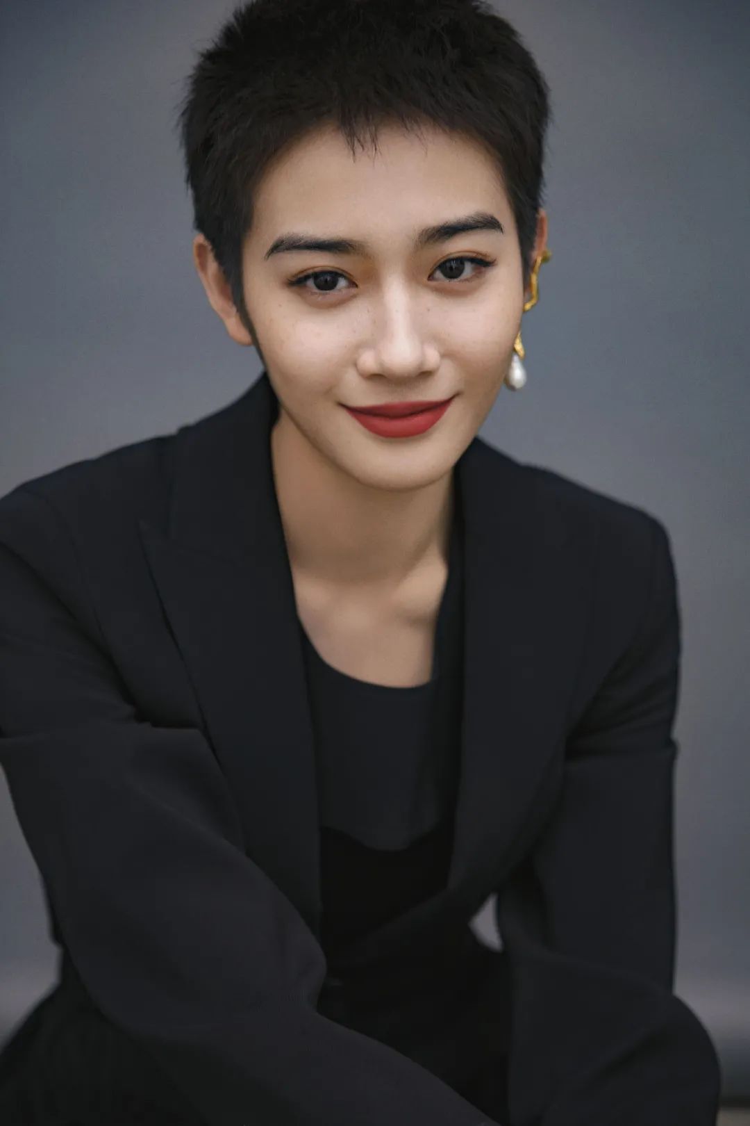 Fan Shuaiqi: Every role is a new "beginning" - iNEWS