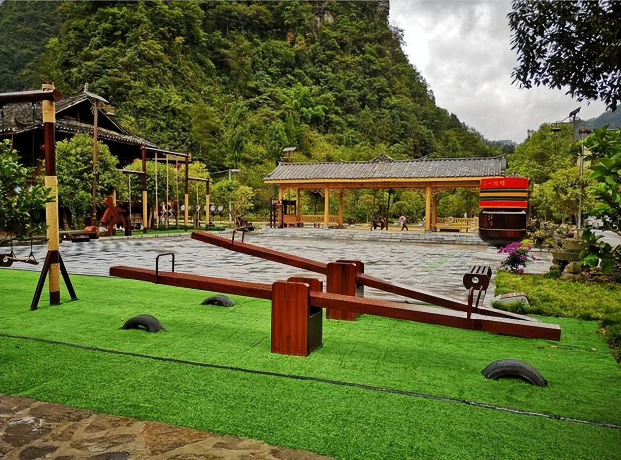 In the era of local travel and surrounding travel, where is the "spring ...