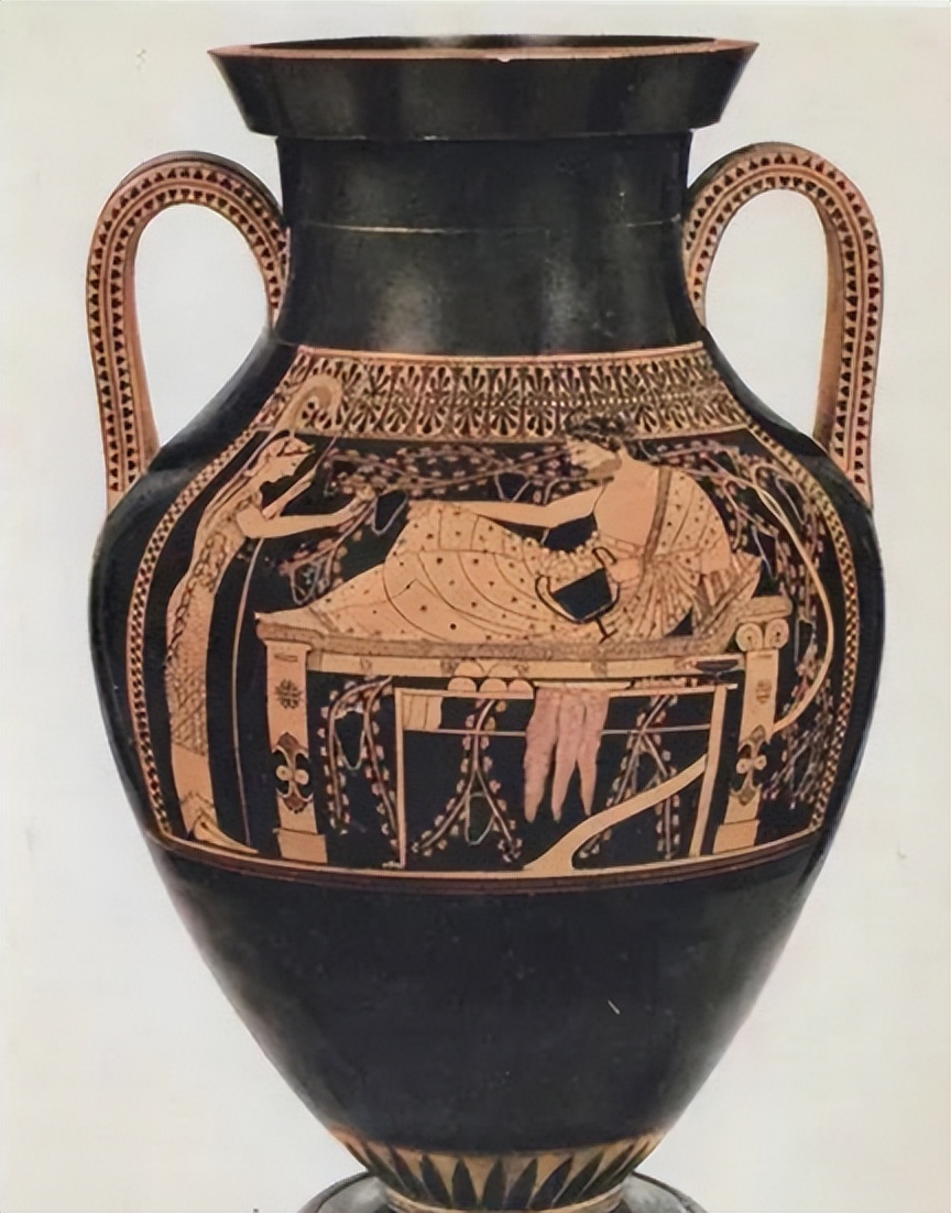 How important is the "discus thrower" in ancient Greek vase paintings ...