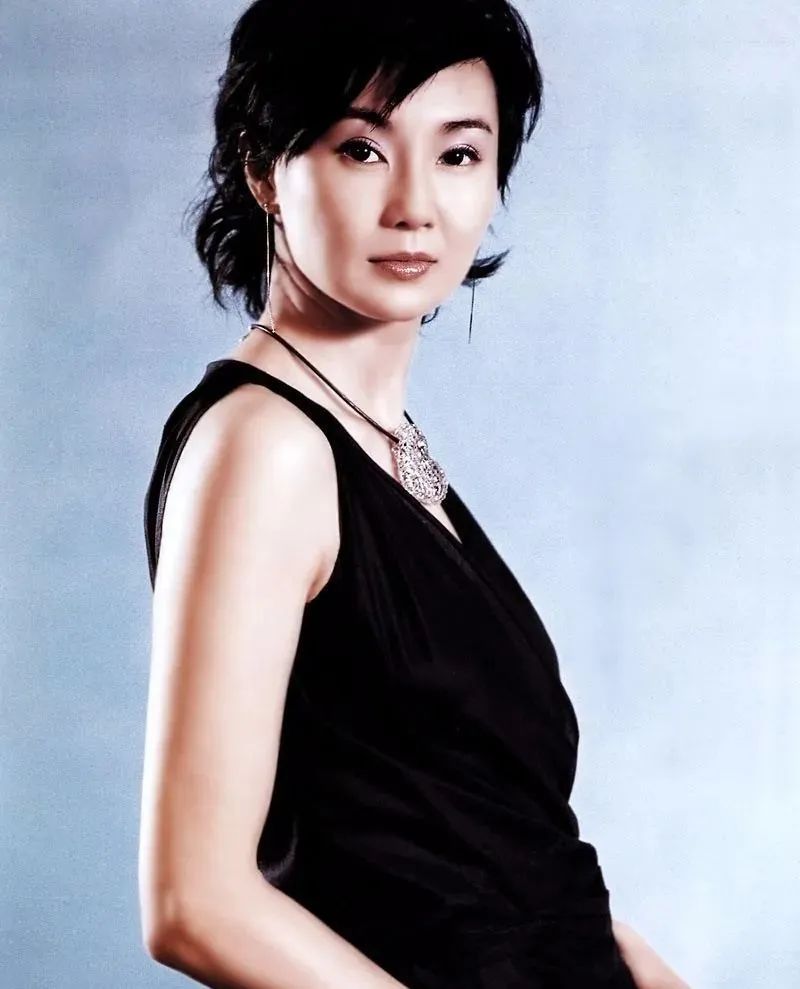 Maggie Cheung ages gracefully and is intriguing. Although she is thin ...