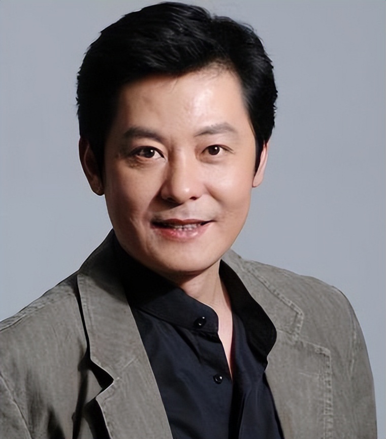 Keep working hard to pursue happiness? The 58-year-old Chinese actor's ...