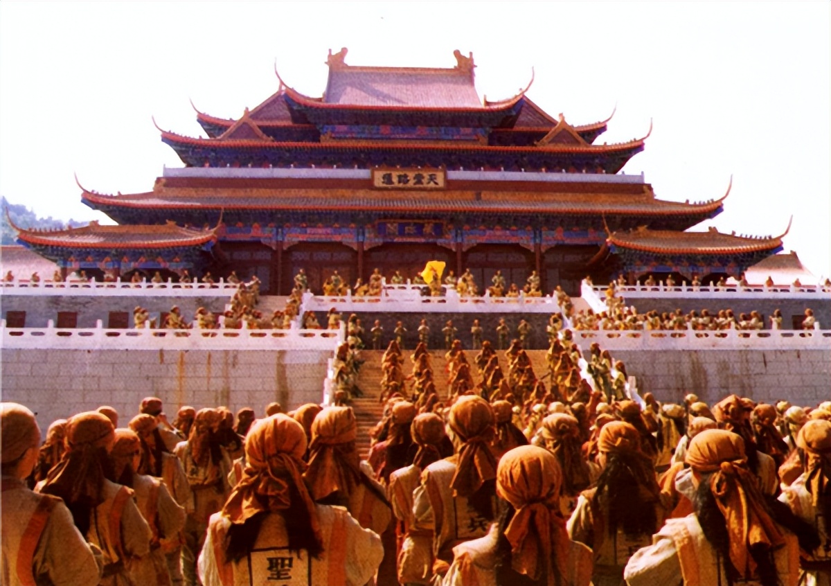 The "emperor" who was executed by Ling Chi: his limbs were nailed to an ...