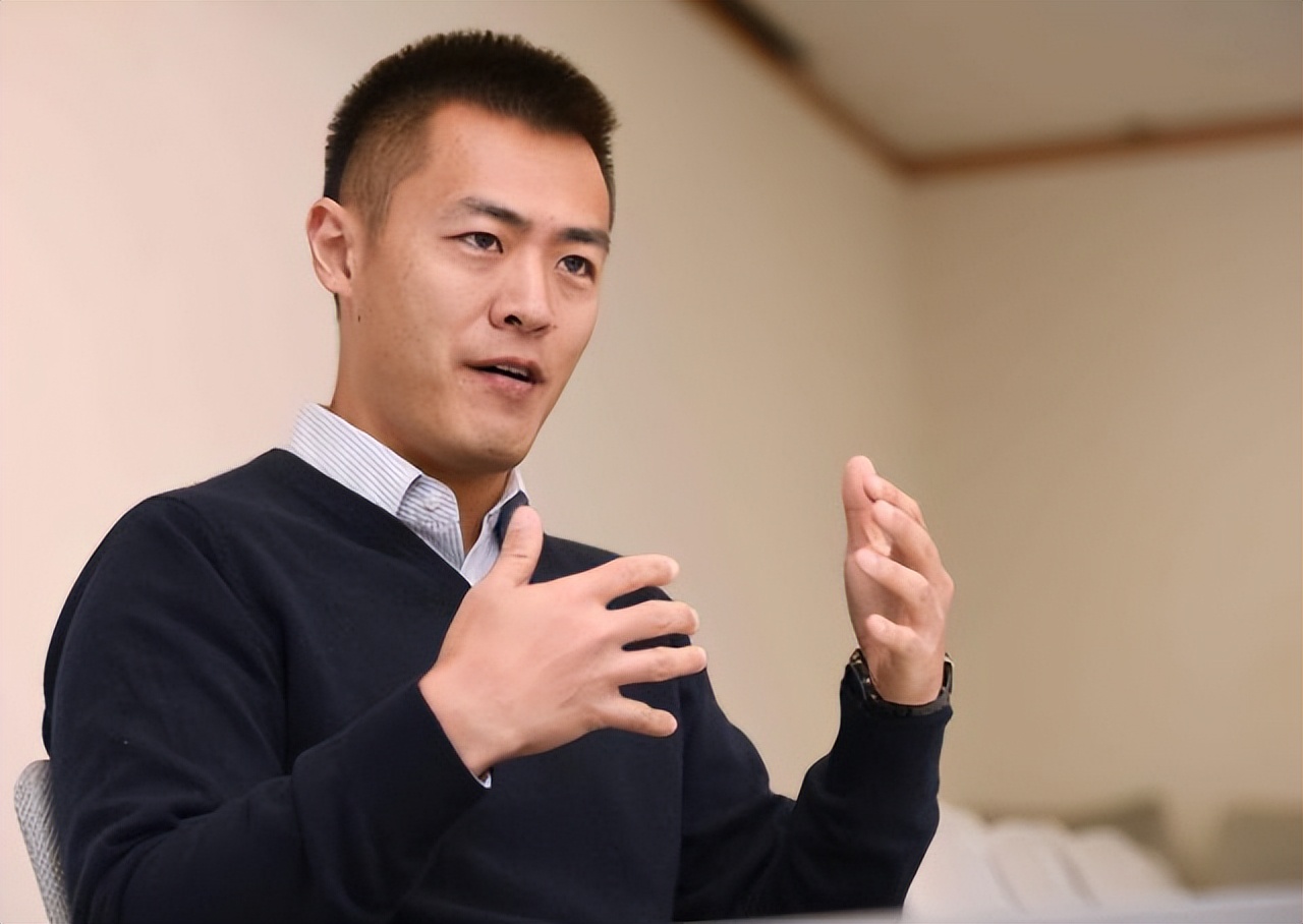 Liu Mingwei, Liu Zifeng, Liu Zhongxue, the name of the big Liu son is so strange that he doesn't ...