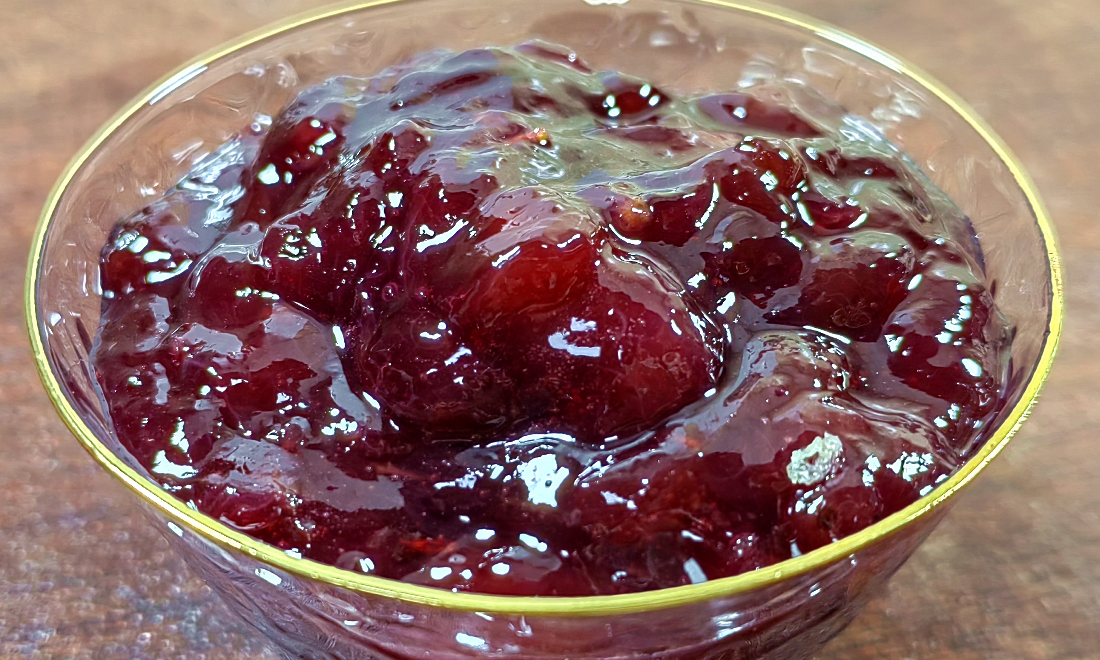 In autumn, it is better to eat more grapes than apples and pears. Cook ...