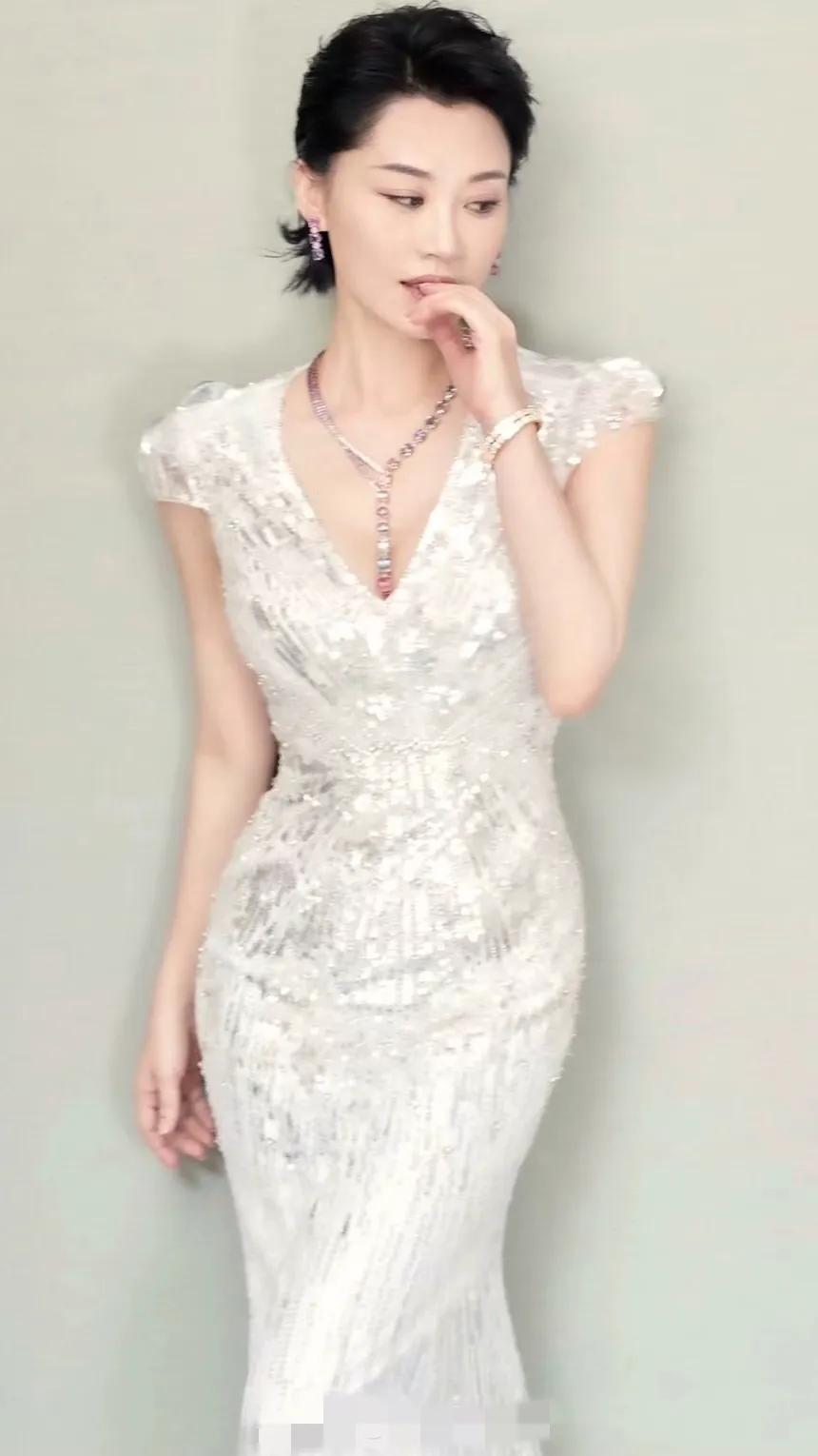 Xu Qing, the goddess of immortality - iNEWS