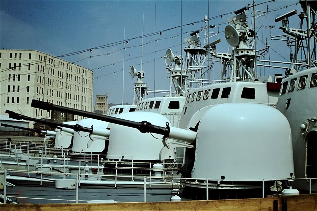 The pioneering work of the Federal German Navy missile boat, the Tiger ...