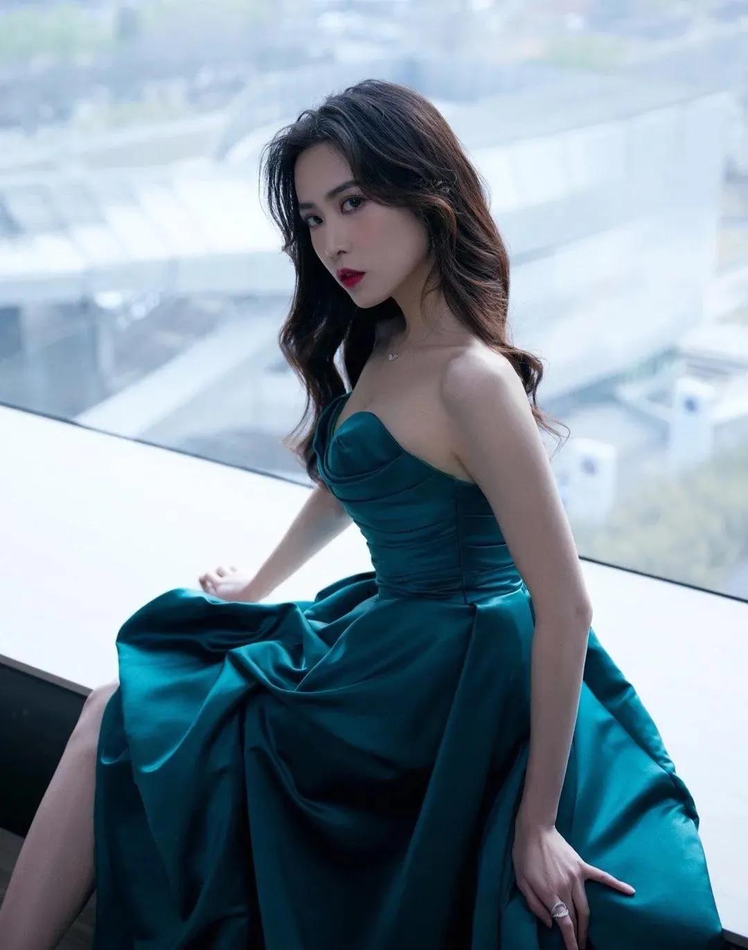 Liu Meitong's beautiful pictures appreciation - iNEWS