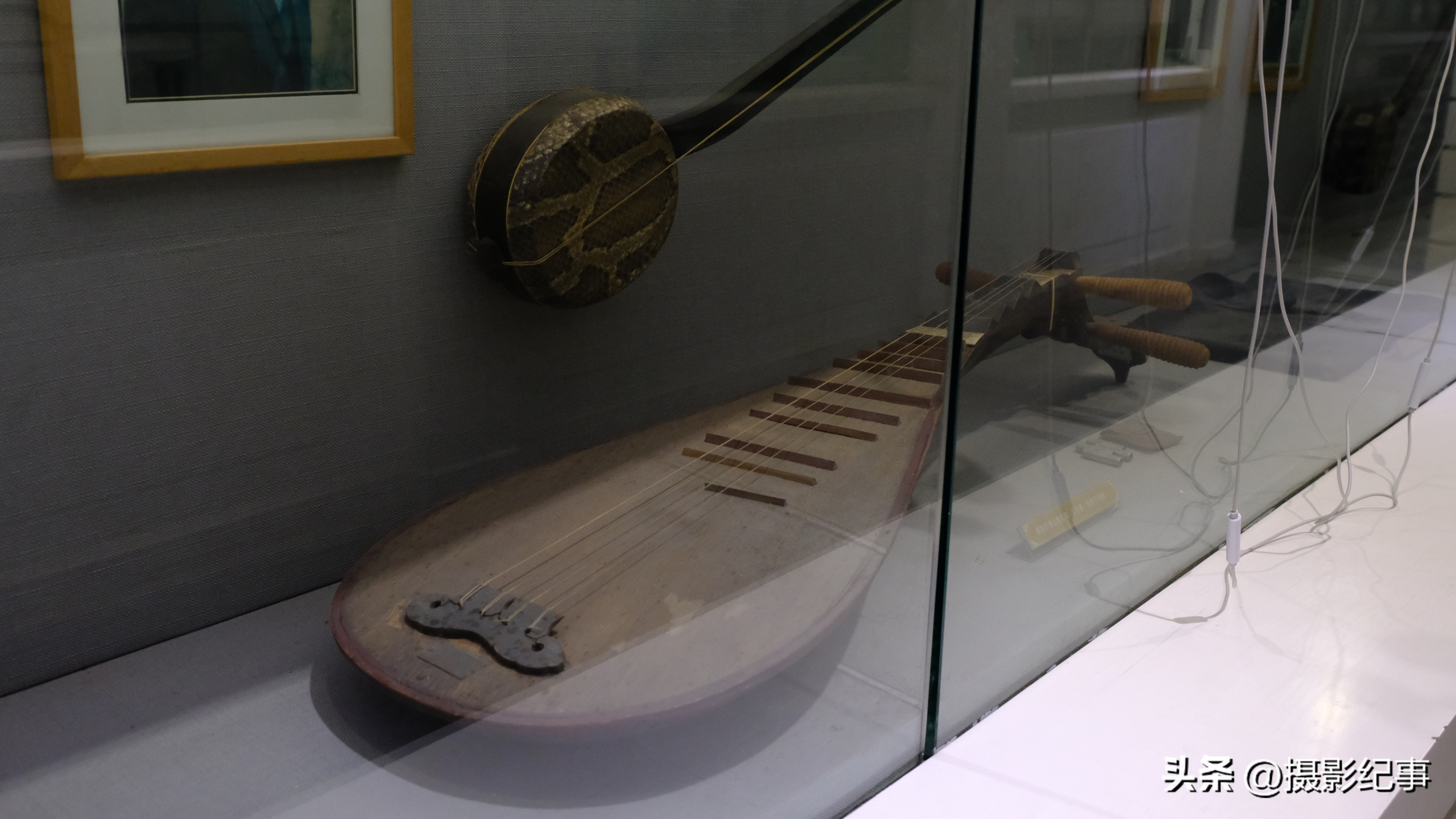 A group of clay sculptures in Suzhou Pingtan Museum reproduces the ...