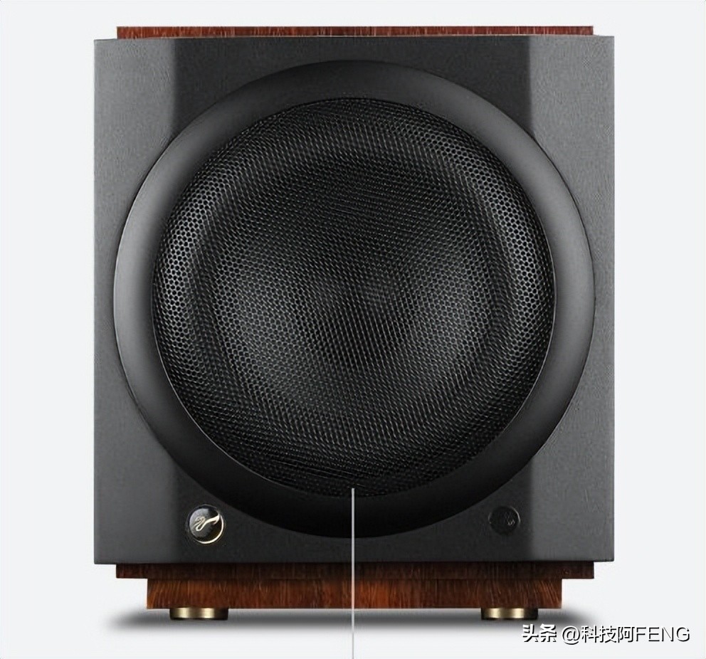 Born only for shocking sound effects? Multi-source input + 8-inch ...