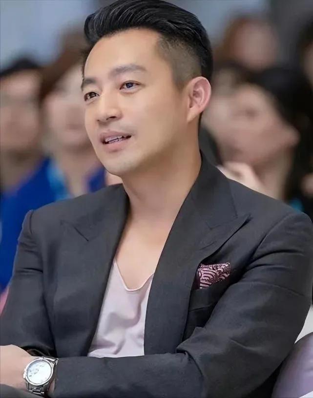 Gossip: Chen Feiyu Zhao Lusi Wang Yibo Zhang Songwen Luhan Guan Xiaotong Big S Wang Xiaofei ...