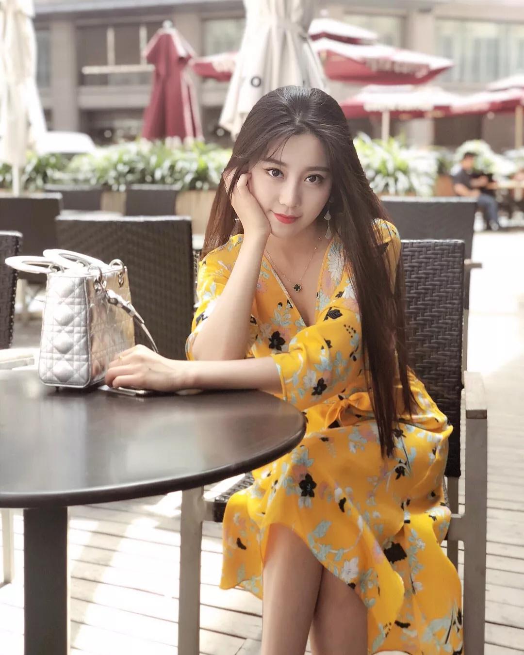 When Wang Mengting updated her account, netizens shouted: "Little teacher!" Why did the Peking ...