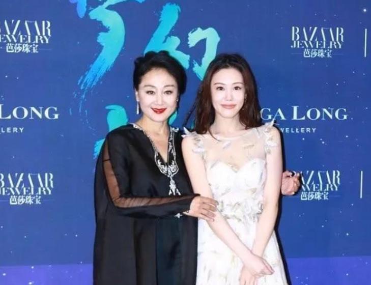 Wang Ji's daughter can't inherit her mother's good looks, but she hopes ...