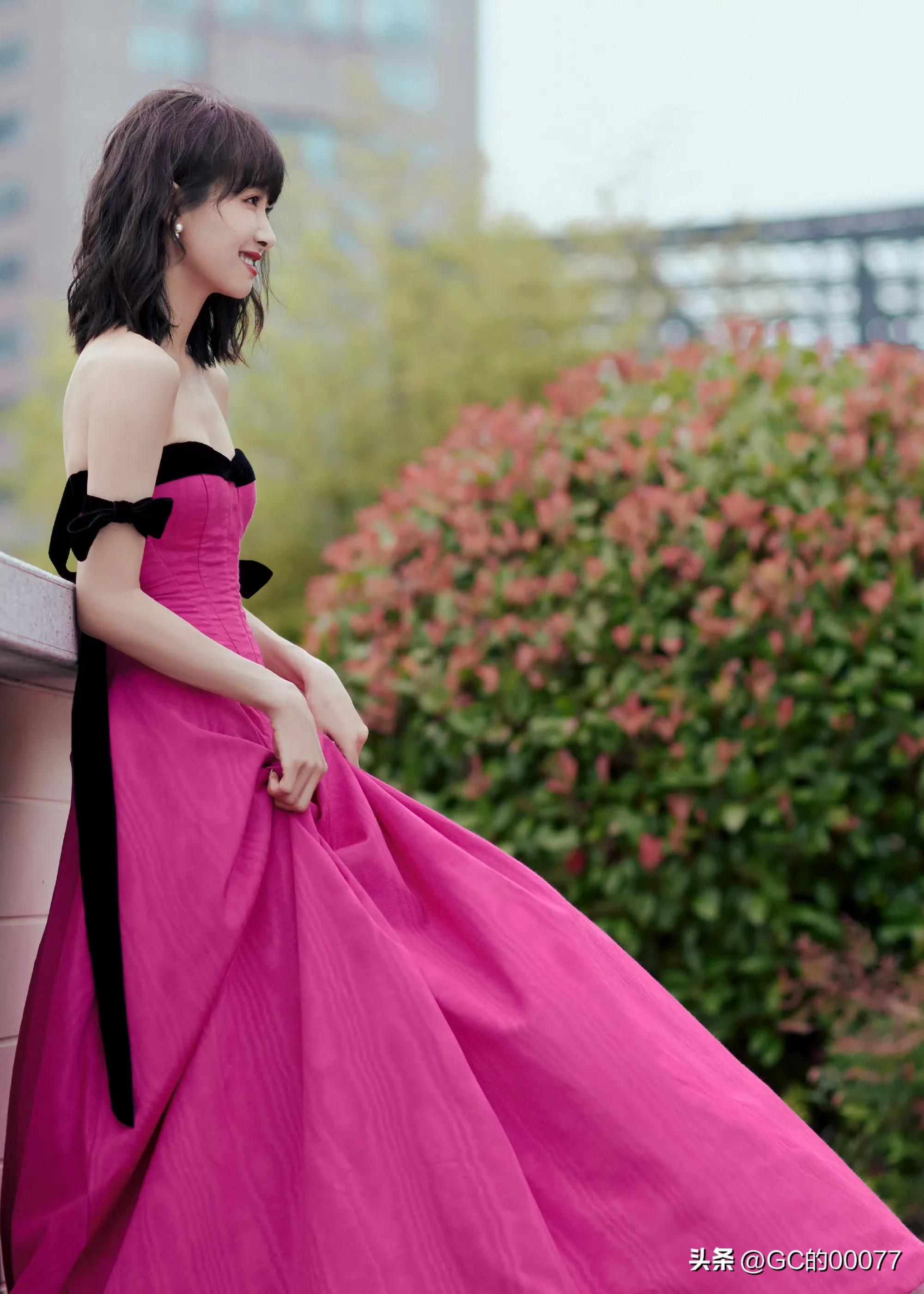 Star picture Song Qian - iNEWS