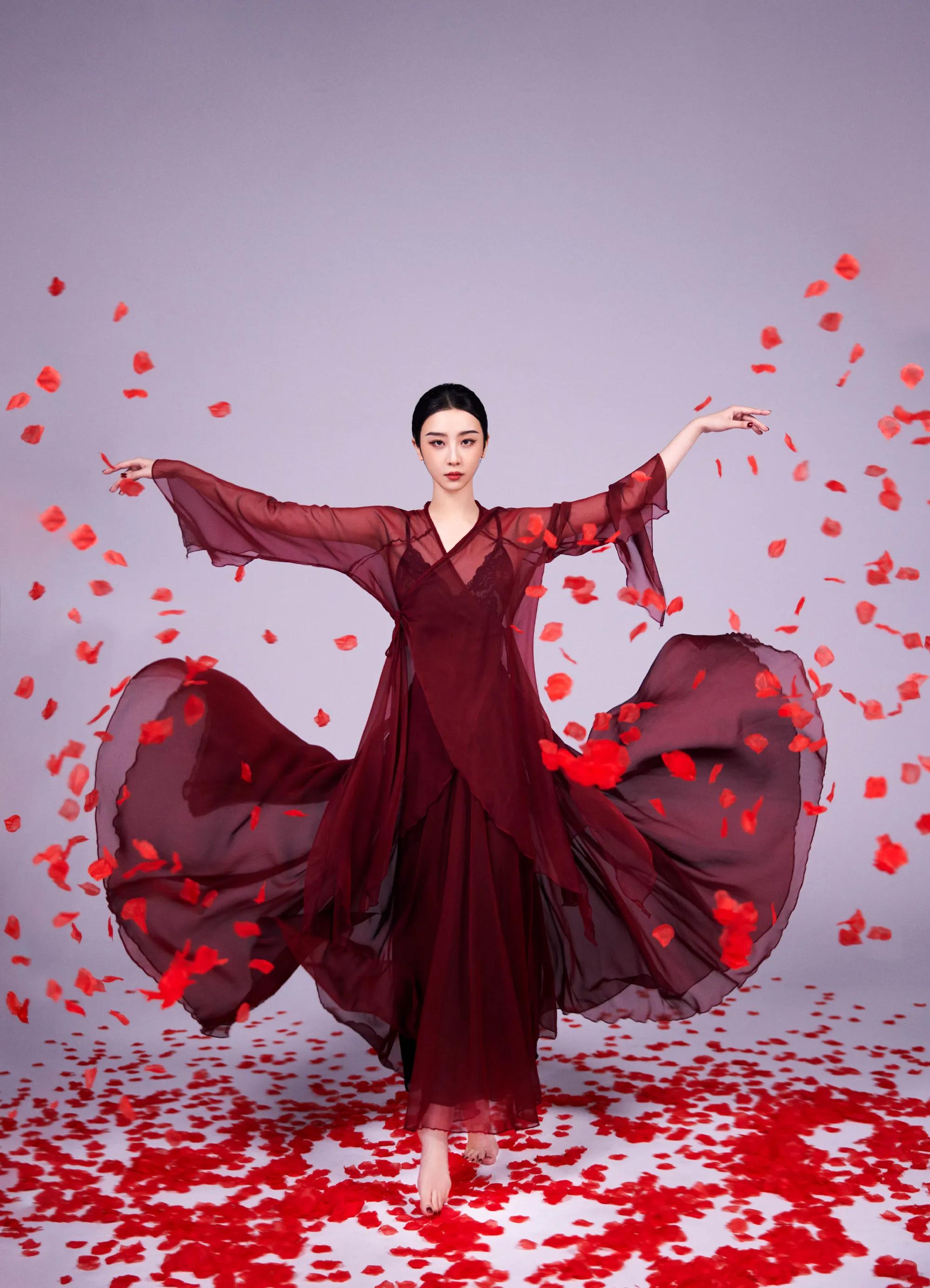 Zhao Xiaotang's national style dance puppet bride has a visual sense ...