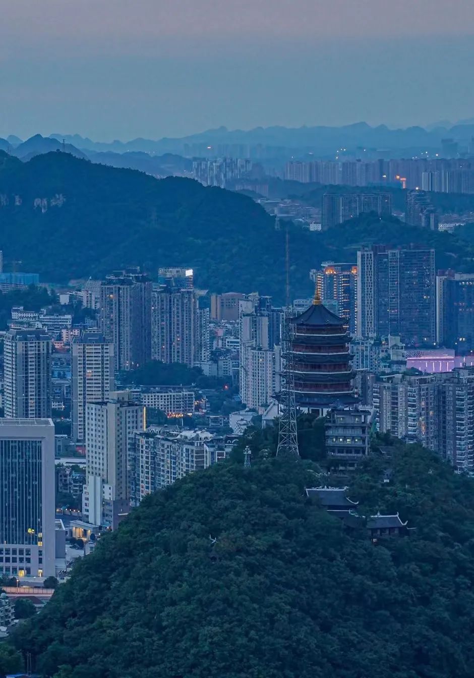 Guiyang's hot and sour, an article really can't hold it - iNEWS