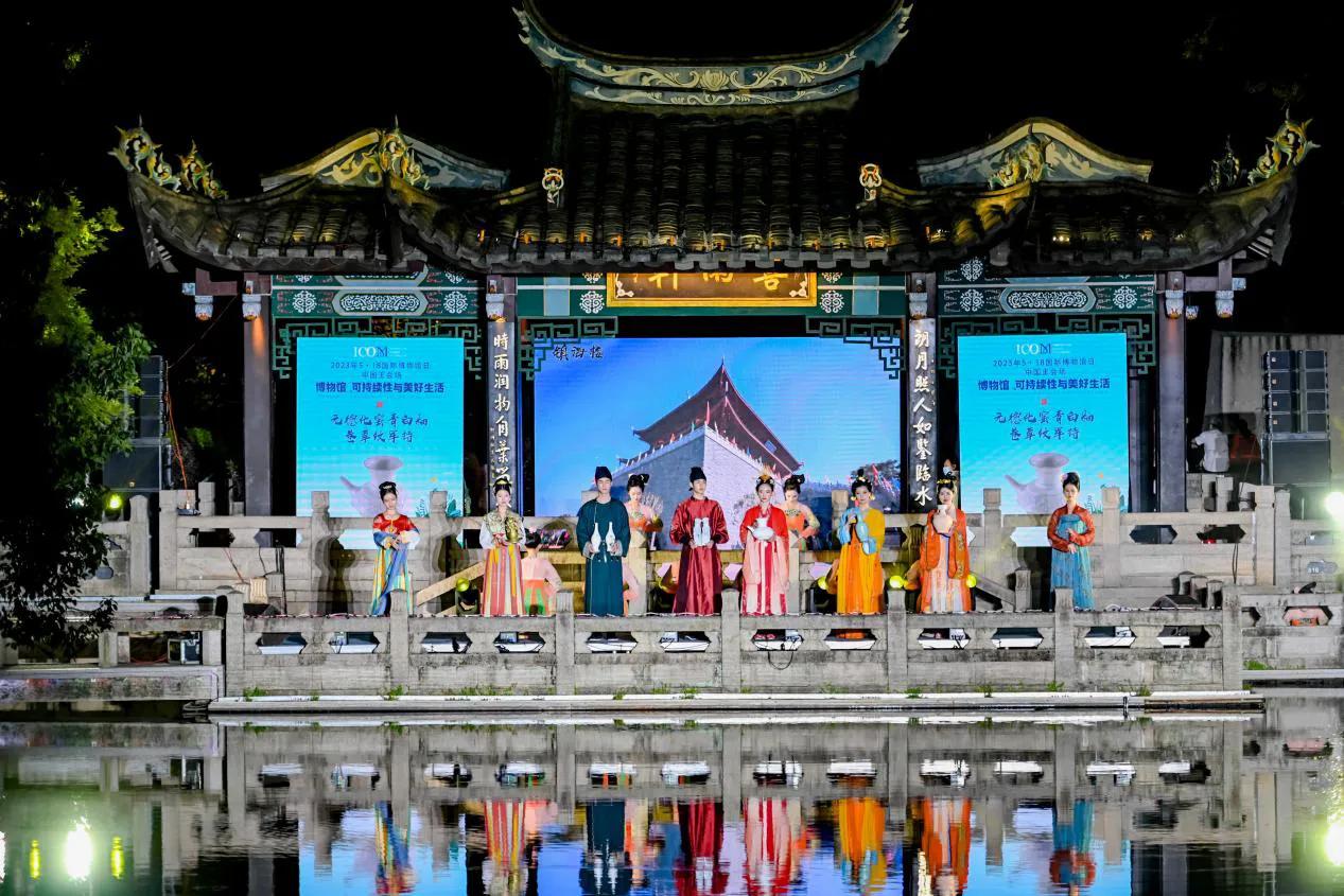 Yeshan Spring and Autumn Garden blooms wonderfully at the night of the ...