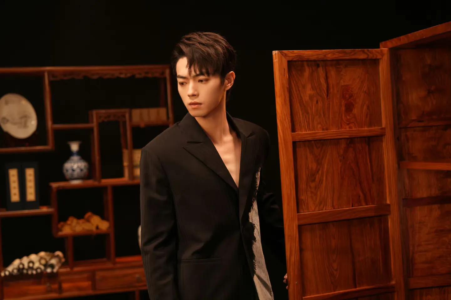 6.12 Atlas Guan Xiaotong Li Landi Zhu Yan Manzi Yuan Shanshan Luo ...