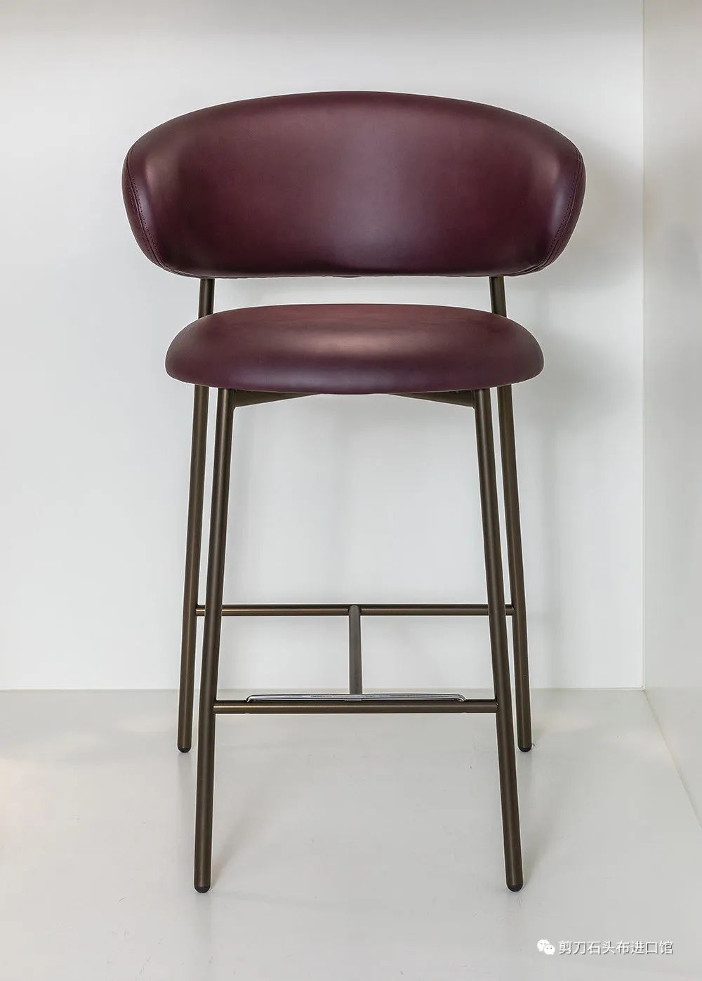 Italian "king of chairs" Calligaris, bar chair design highlights - iNEWS