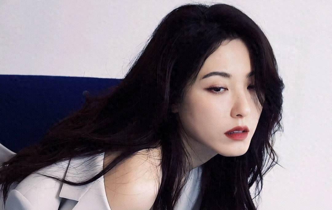 Actor Zeng Li: Known as a once-in-two-hundred-year beauty, she is still ...